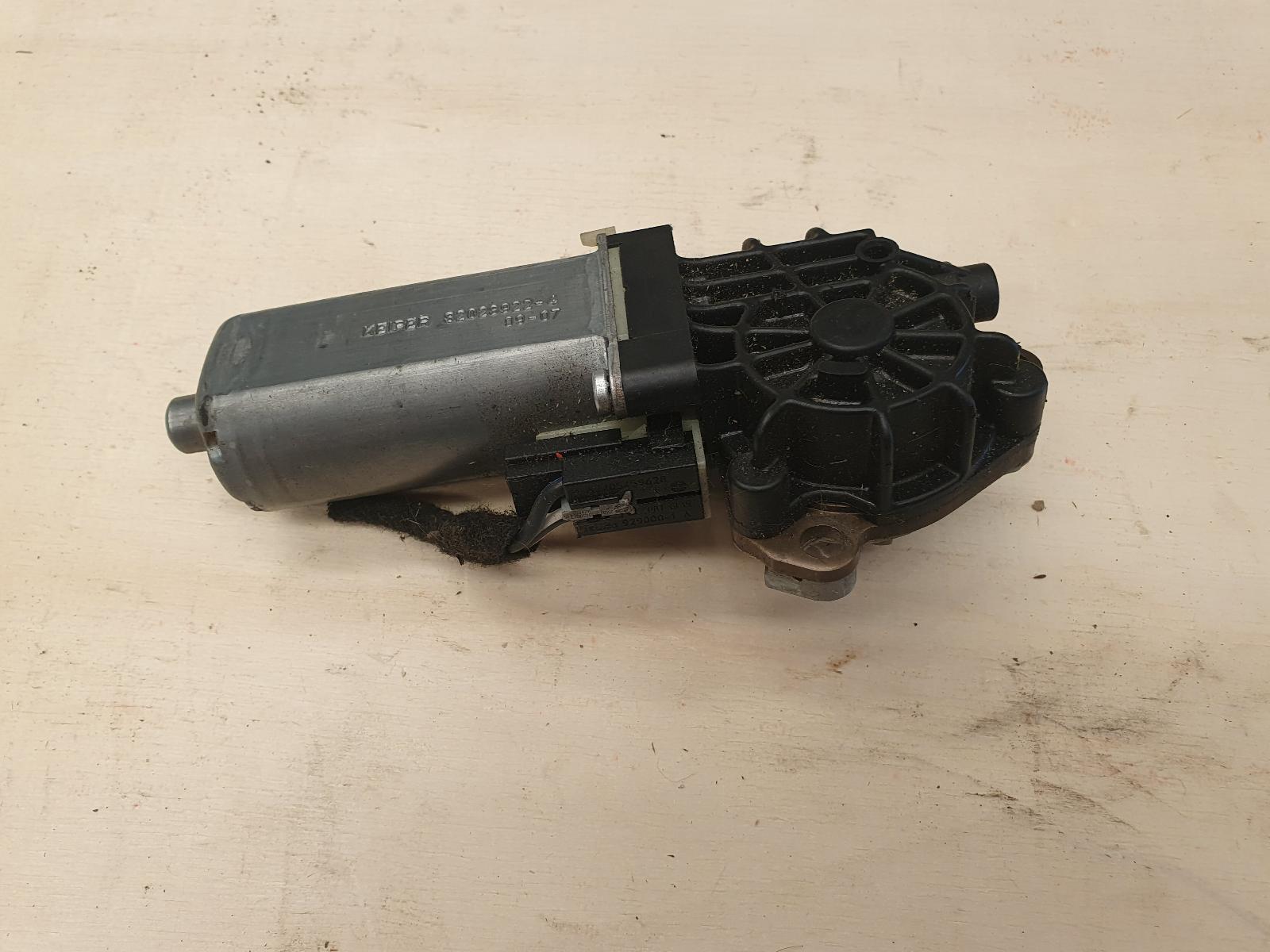 MERCEDES M CLASS W164 SEAT MOTOR 09/05-12/11 82028922 – espspares.com.au