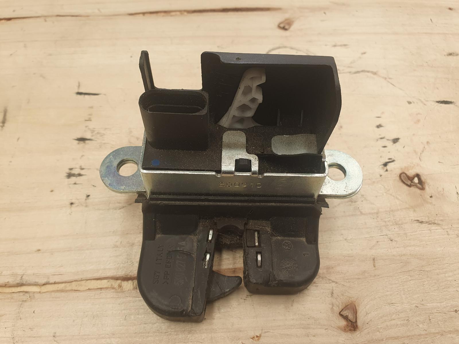 VW GOLF TAILGATE LOCK, GEN 6, HATCH, STANDARD/R TYPE 5K0827505A ...